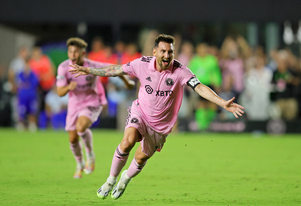 Messi giúp Inter Miami đại thắng: Cán mốc phá lưới 100 CLB, nhận 9,9 điểm